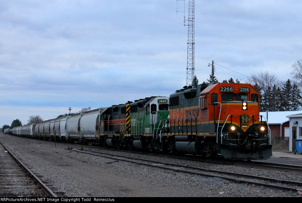 BNSF 2266